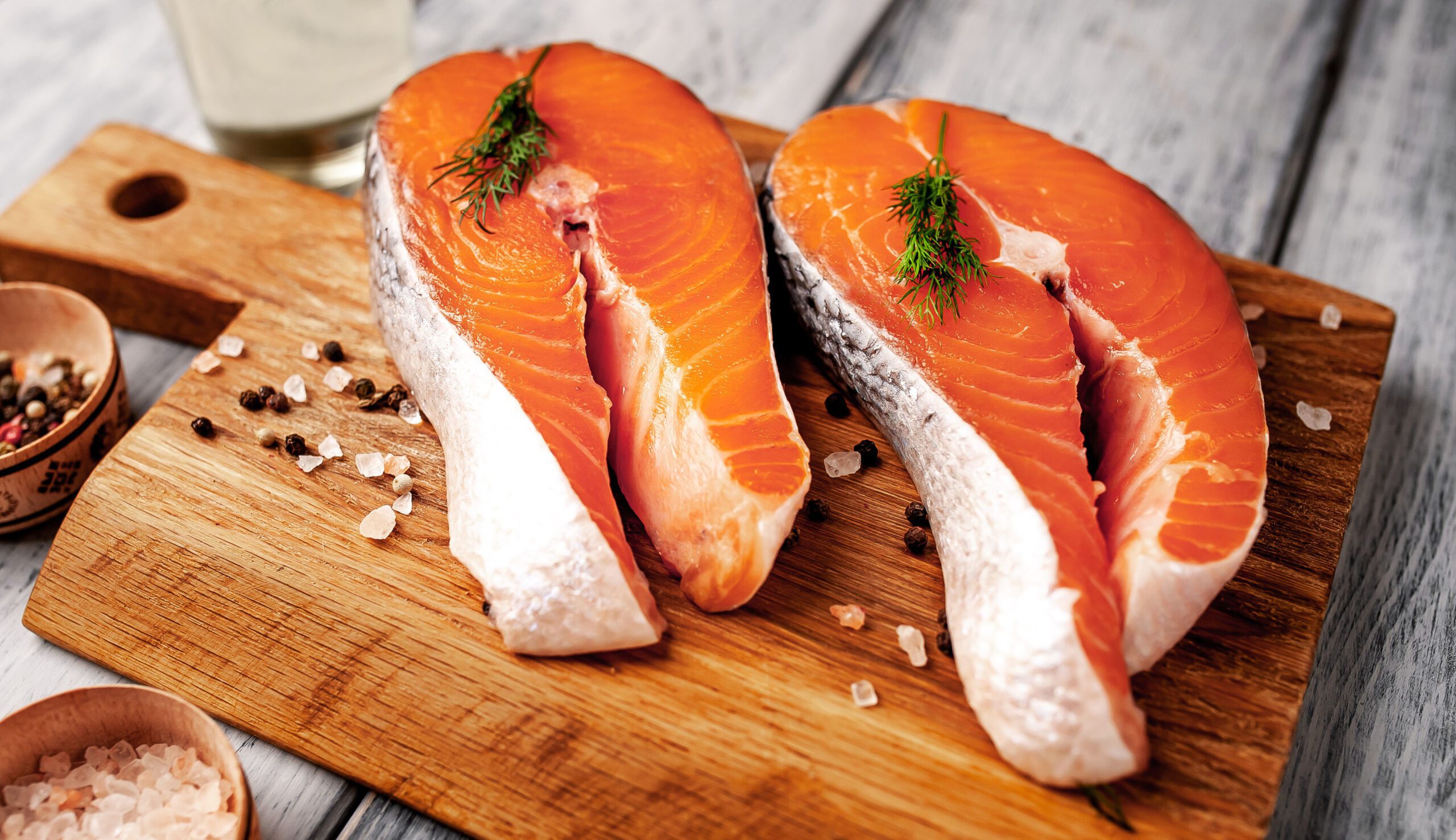 Salmone fonte di Nutrienti Essenziali per una Dieta Equilibrata